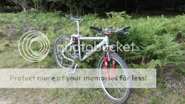 GT LTS build - Red Ano niceness! | Retrobike